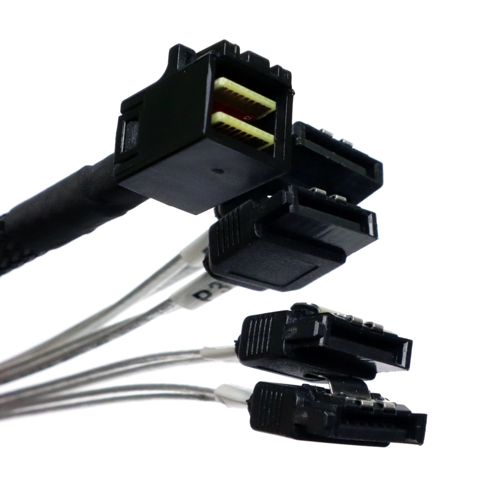 SFF-8643 TO 4X SATA 80CM Артикул: SFF-8643 TO 4X SATA 80CM